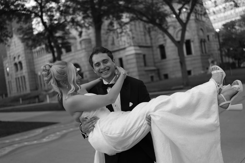 Caristia | Pittsburgh Brides
